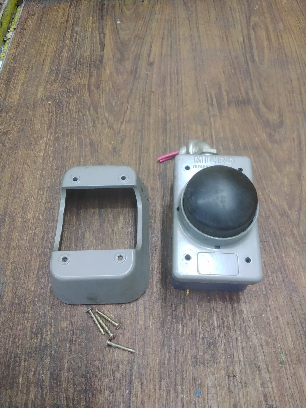 Crouse-Hinds FS1 Condulet Single Gang Cast Device Box 1/2-inch (DDD2 ...