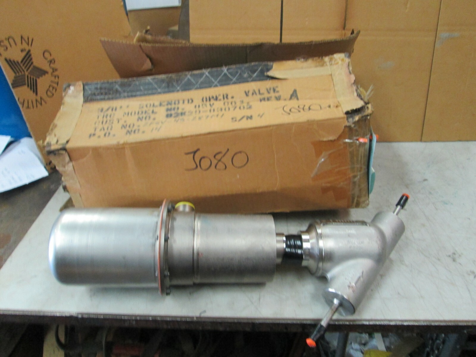 Target Rock Solenoid Valve Nuclear Grade Size: 3/8" OD Tube Mod: 85V ...