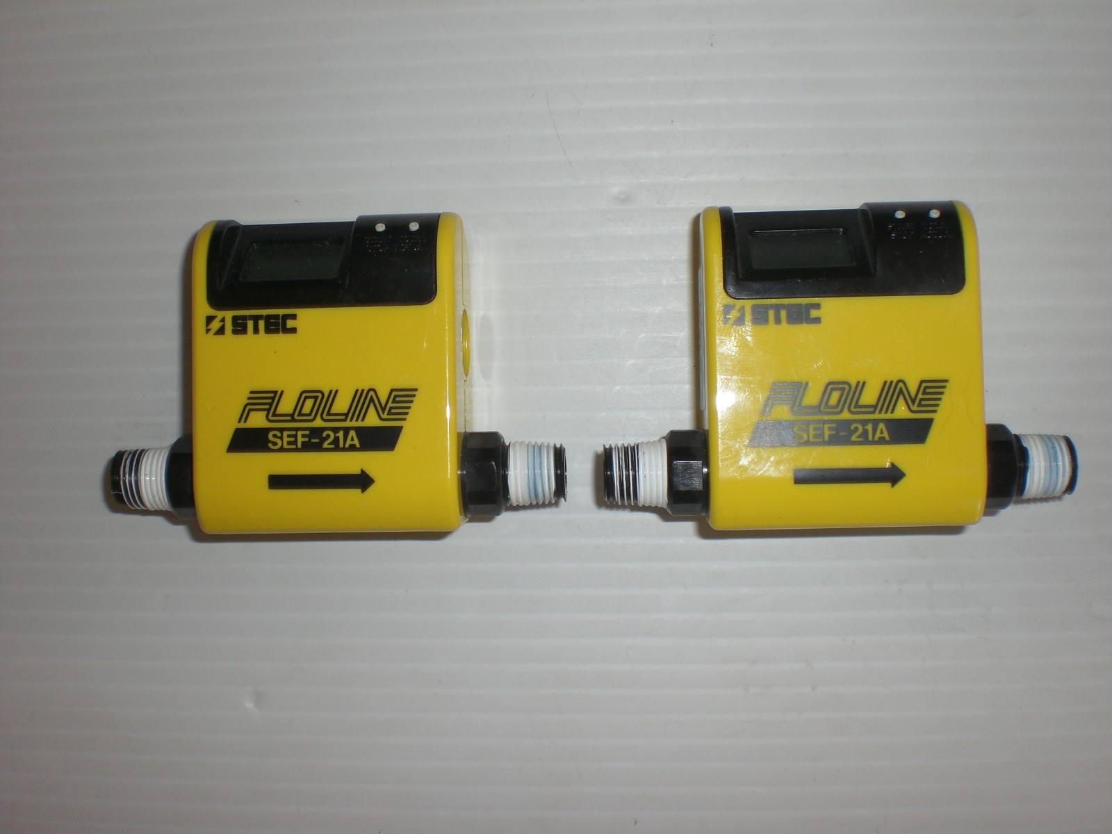 LOT OF 2 STEC FLOLINE SEF-21A FLOW CONTROLLER for N2, O2, air Flow Rate ...