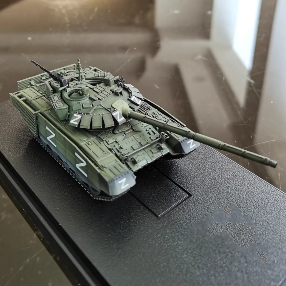 1/72 Scale Russian Military Operation T-72B3 Main Battle Z Tank Model ...