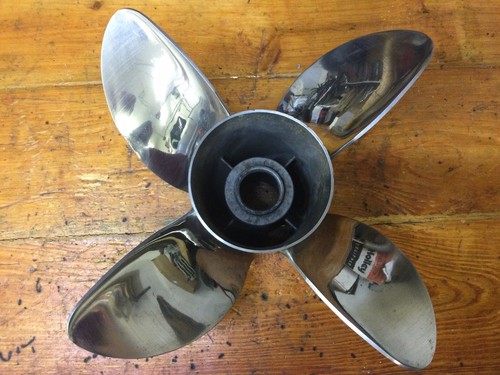 Mercury Bravo 1 FS 28 Pitch Left Hand Propeller | eBay