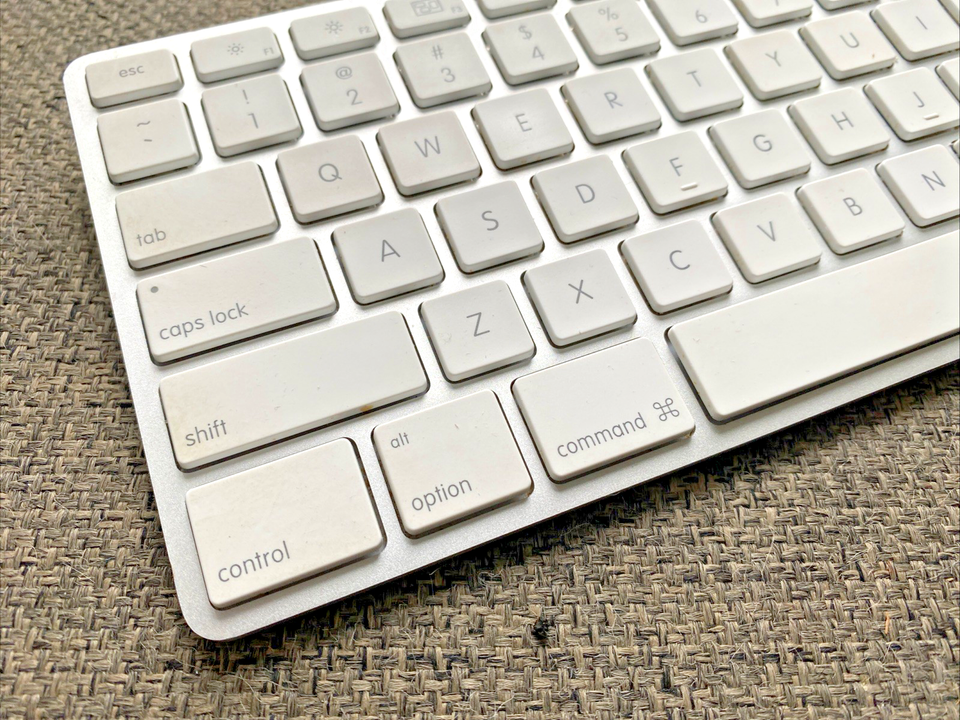 Genuine Apple A1243 Wired USB Keyboard w/ Keypad for iMac, Mac Mini ...