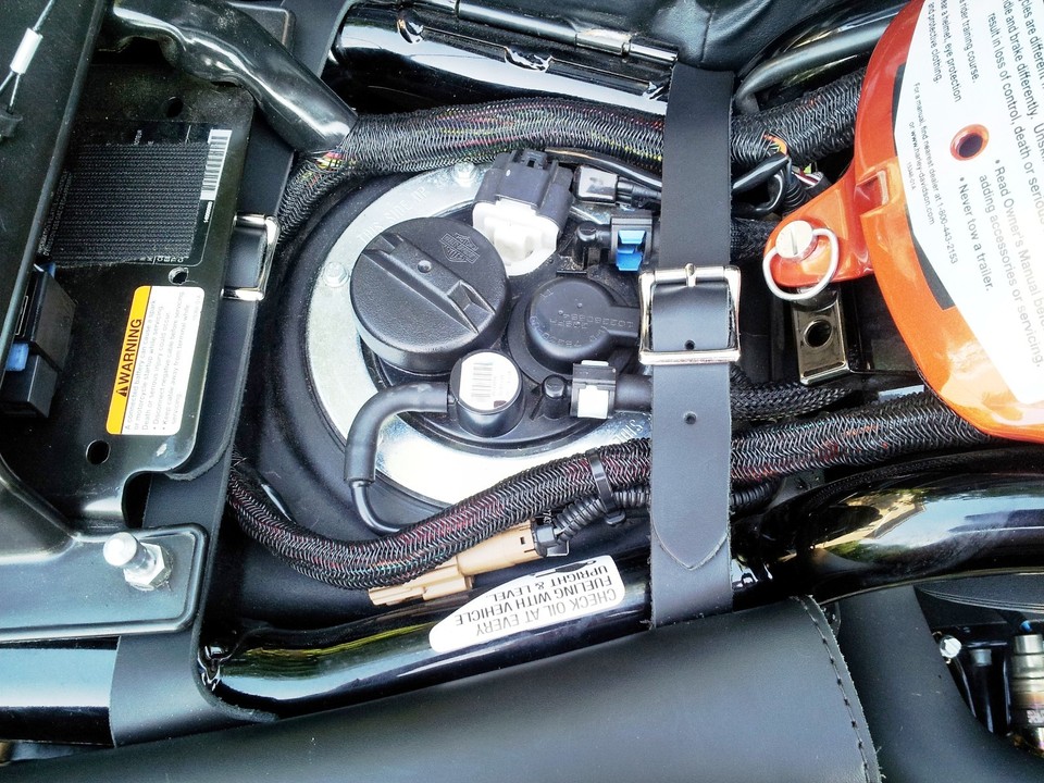 Harley V ROD Throw Under Seat Bags Saddlebags V-Rod VROD - VTU01 BAD&G ...