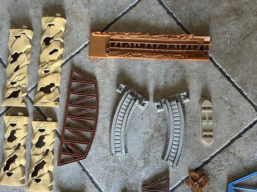 Thomas at Action Canyon Tracks (FOR PARTS - NOT COMPLETE) Thomas and ...