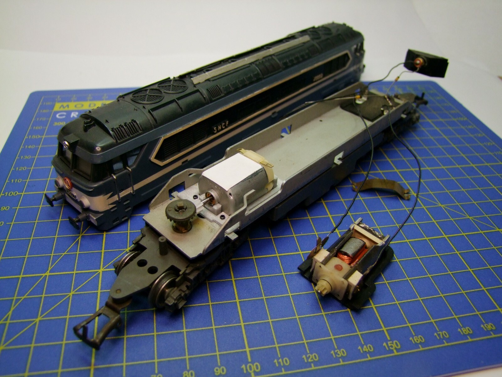 Kit Motorisation locomotives JOUEF HO châssis métal CC 70001 - CC 70002 ...