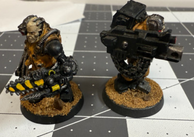 Warhammer 40k Astra Militarum Army Servitors Lot - 2 plastic figures ...