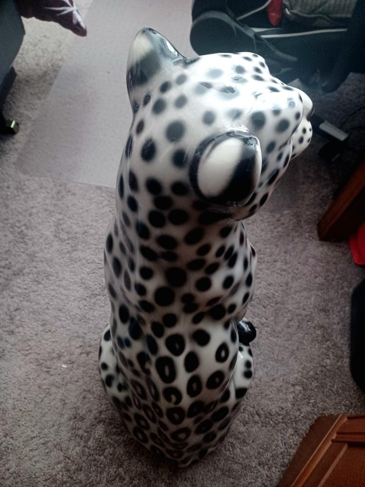Snowleopard Ceramic Figurine By Ceramiche Boxer Snow Leopard Italy | eBay