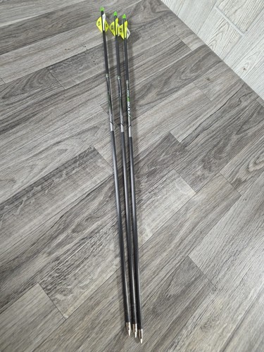 3 - Easton Axis 5mm 400 Carbon Hunting Arrows. | eBay