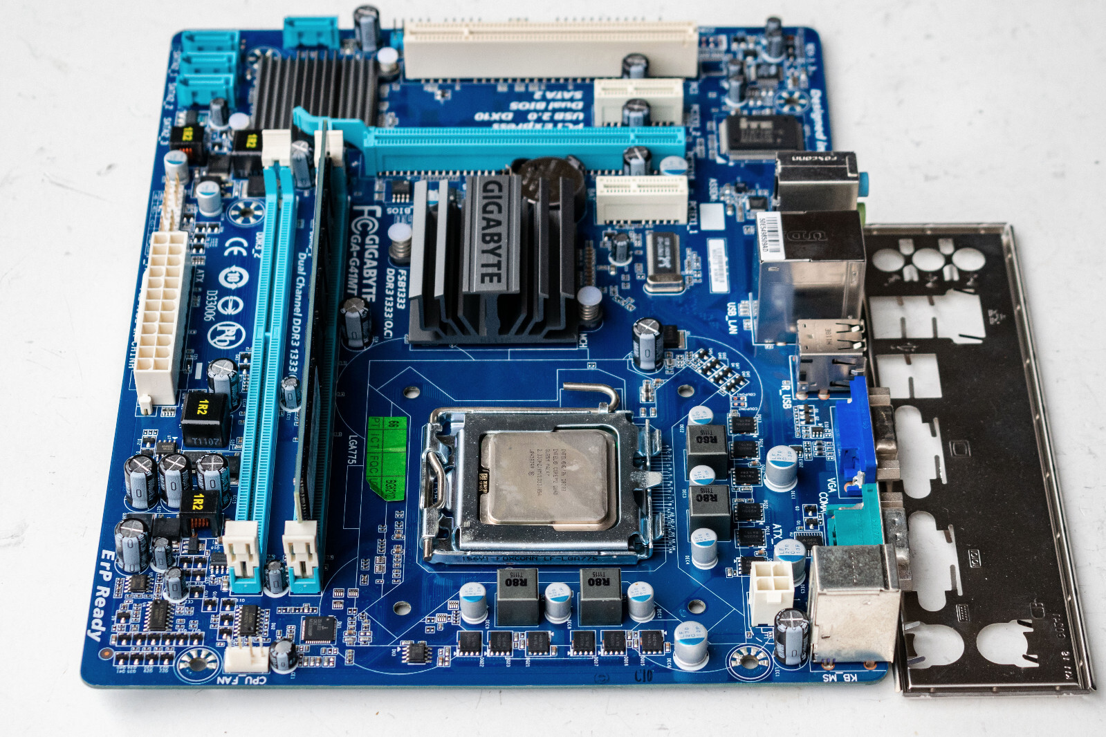 Gigabyte GA-G41MT-S2P (rev. 1.3) LGA775 G41 Motherboard MicroATX DDR3 ...