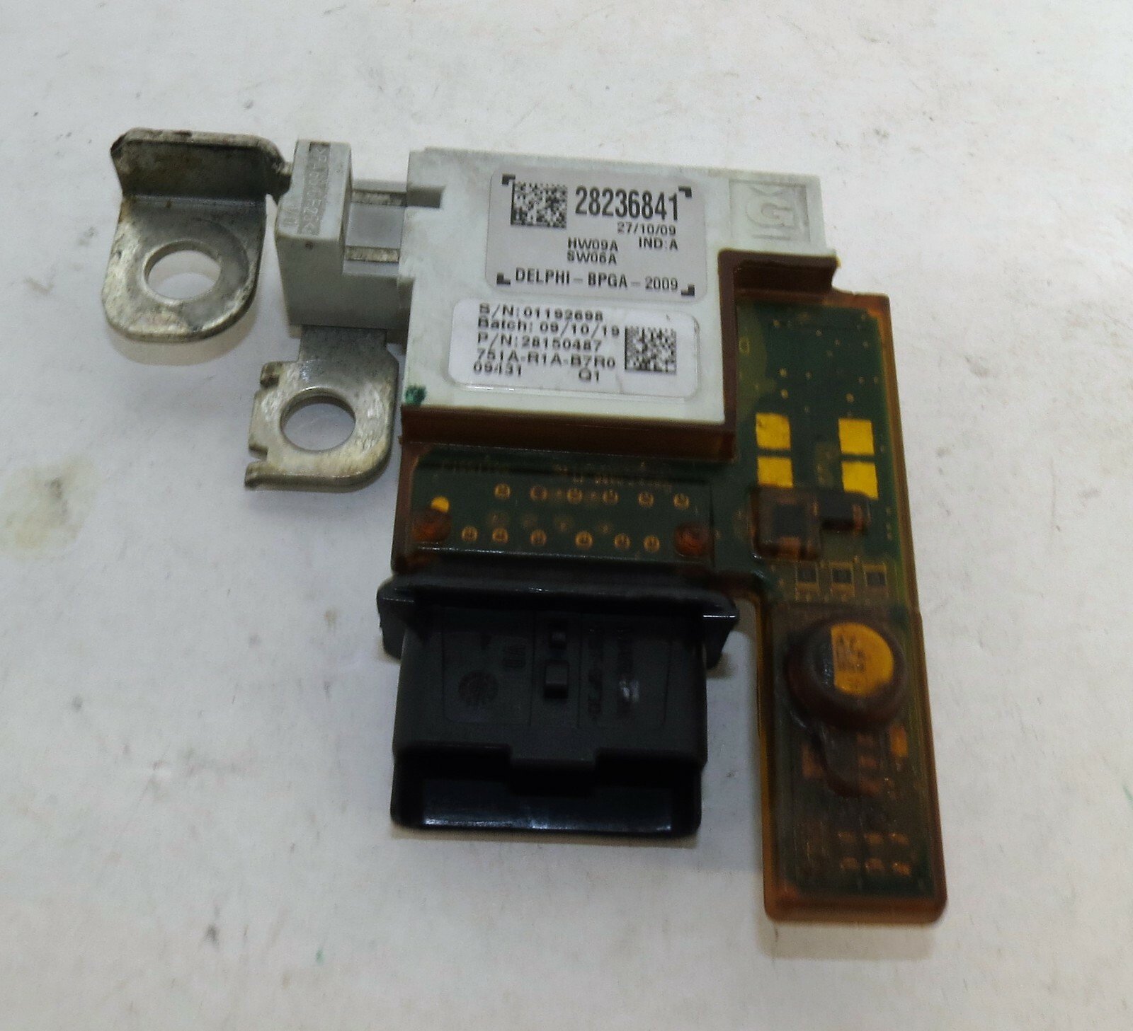 28236841 Citroen Peugeot Genuine Delphi Battery Fuse Relay Circuit ...