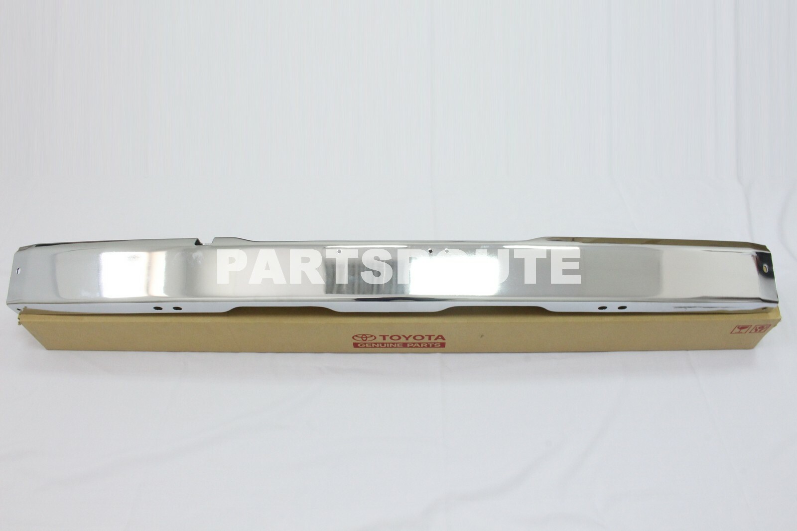 Toyota Land Cruiser BJ60 FJ60 FJ62 HJ60 OEM Front Bumper Bar | 52111 ...