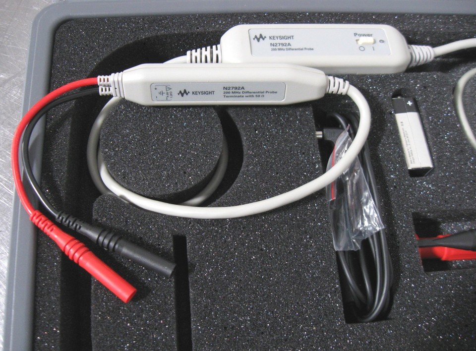 C200439 Keysight N2792A 200MHz Differential Probe w/ Case + Accessories ...