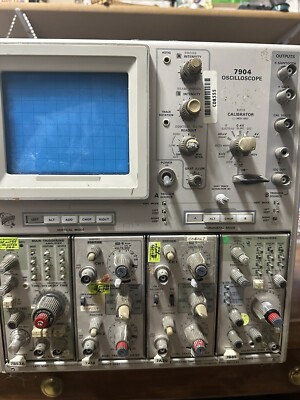 Oscilloscopes - Tektronix 7904 Oscilloscope