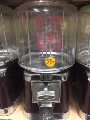 Mexican 10 Pesos $10 Beaver Gumball Candy Chiclet Nut Vending Machine ...