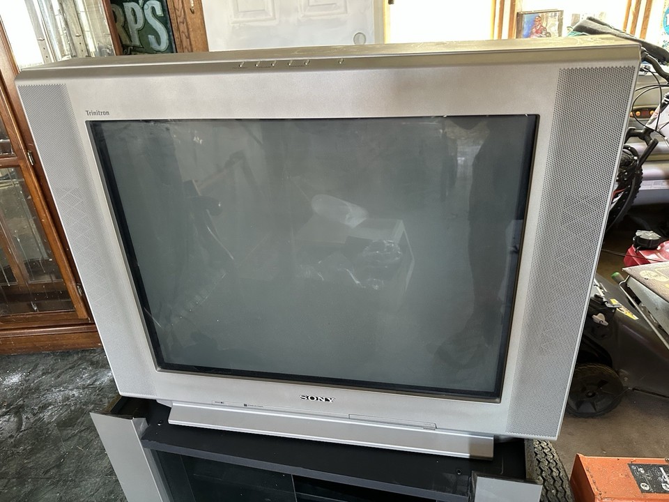 Vintage 2000 WEGA Sony Trinitron CRT TV 27” Retro Gaming Gamer With ...