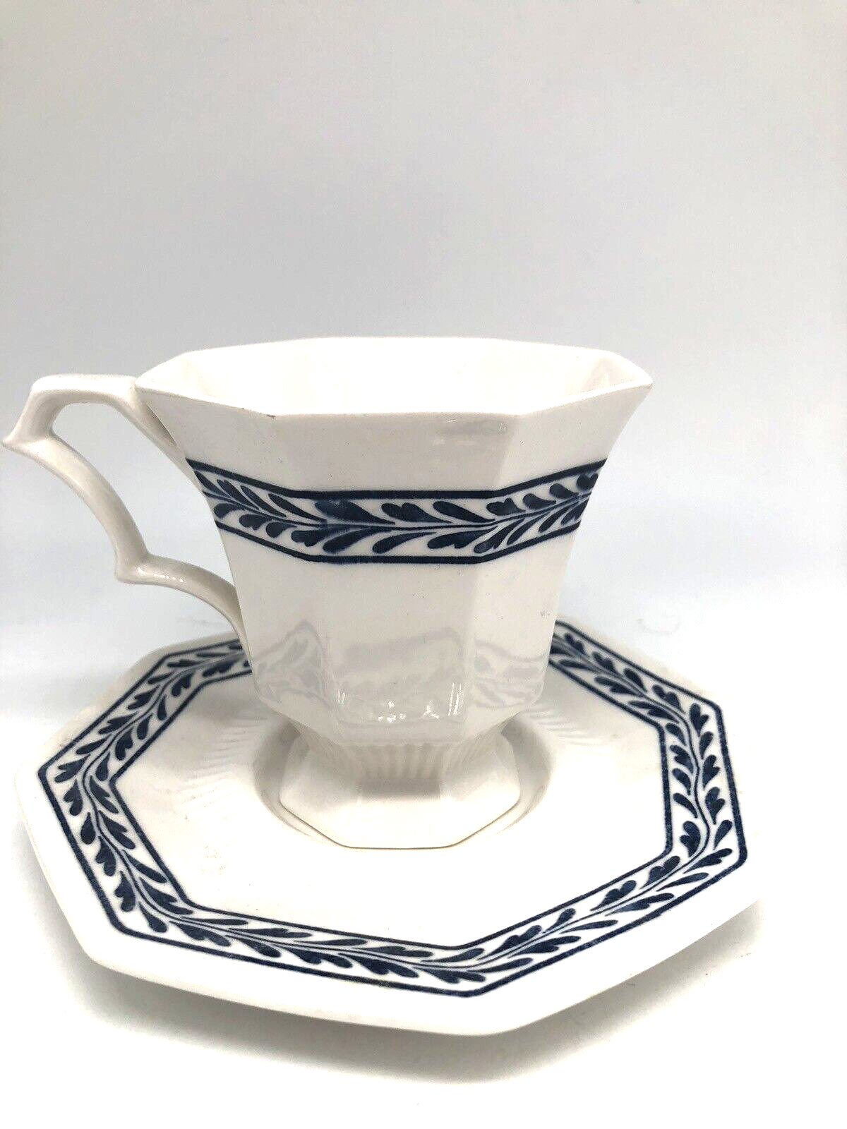 Independence Ironstone Castleton Japan Tea Cups And Saucer Set (4 sets ...