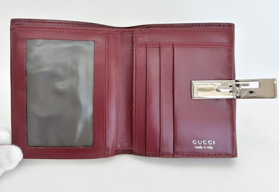GUCCI G Clip Bifold Wallet Wine Red Leather Authentic From Japan 035 ...