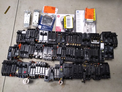 GE THQL21125 120/240AC 125A Double-Pole Circuit Breaker lot with other ...