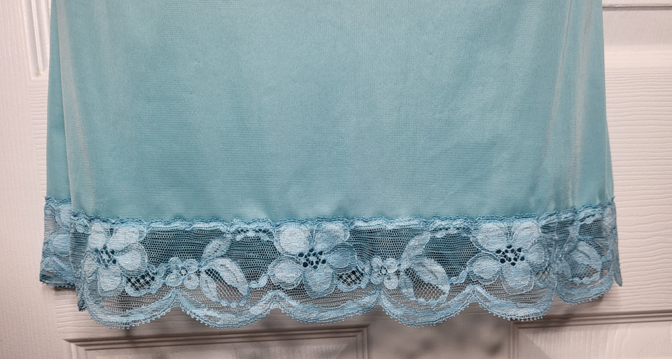 Vintage Vanity Fair Full Slip 36 S Dress Gown Antron Nylon Lace Robins ...