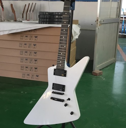 Explorer'84 James Hetfield White Solid Electric Guitar Black Hardware ...