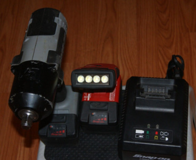 Tool Batteries & Chargers - Snap On 18V Battery