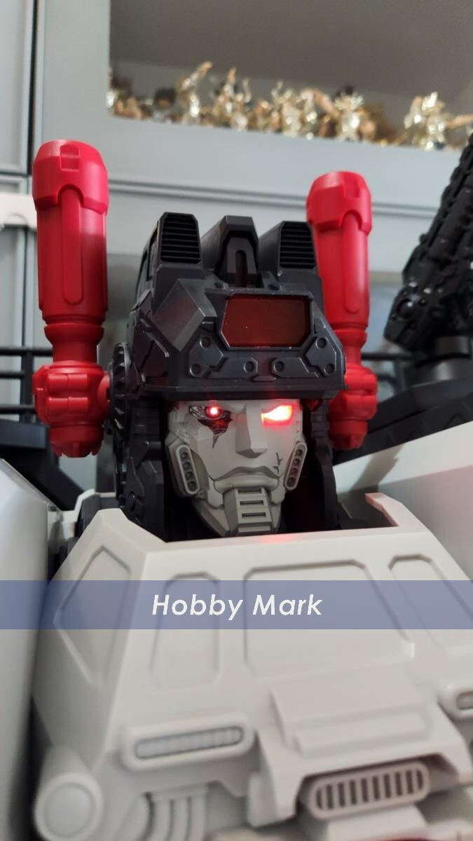 Transform W-Resources M-01 Steel Fortress FOC Metroplex Supergiant NEW ...