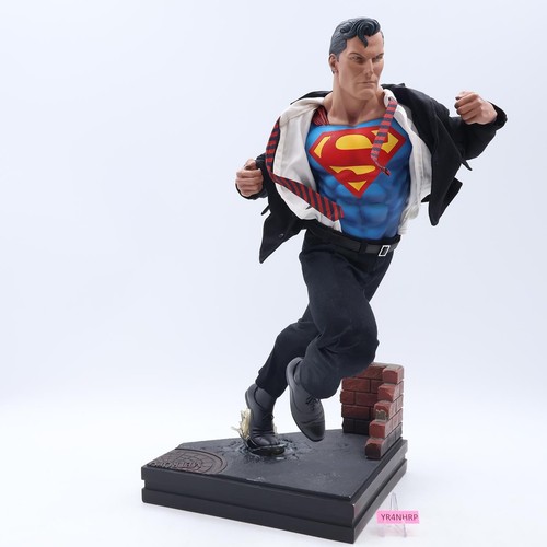 Superman Call to Action Premium Format Statue Sideshow Collectibles ...