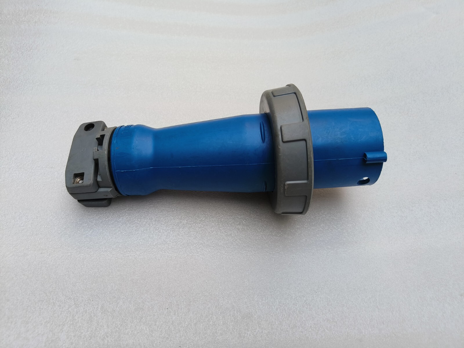 HUBBELL 360P6W PIN&SLEEVE MALE PLUG | eBay