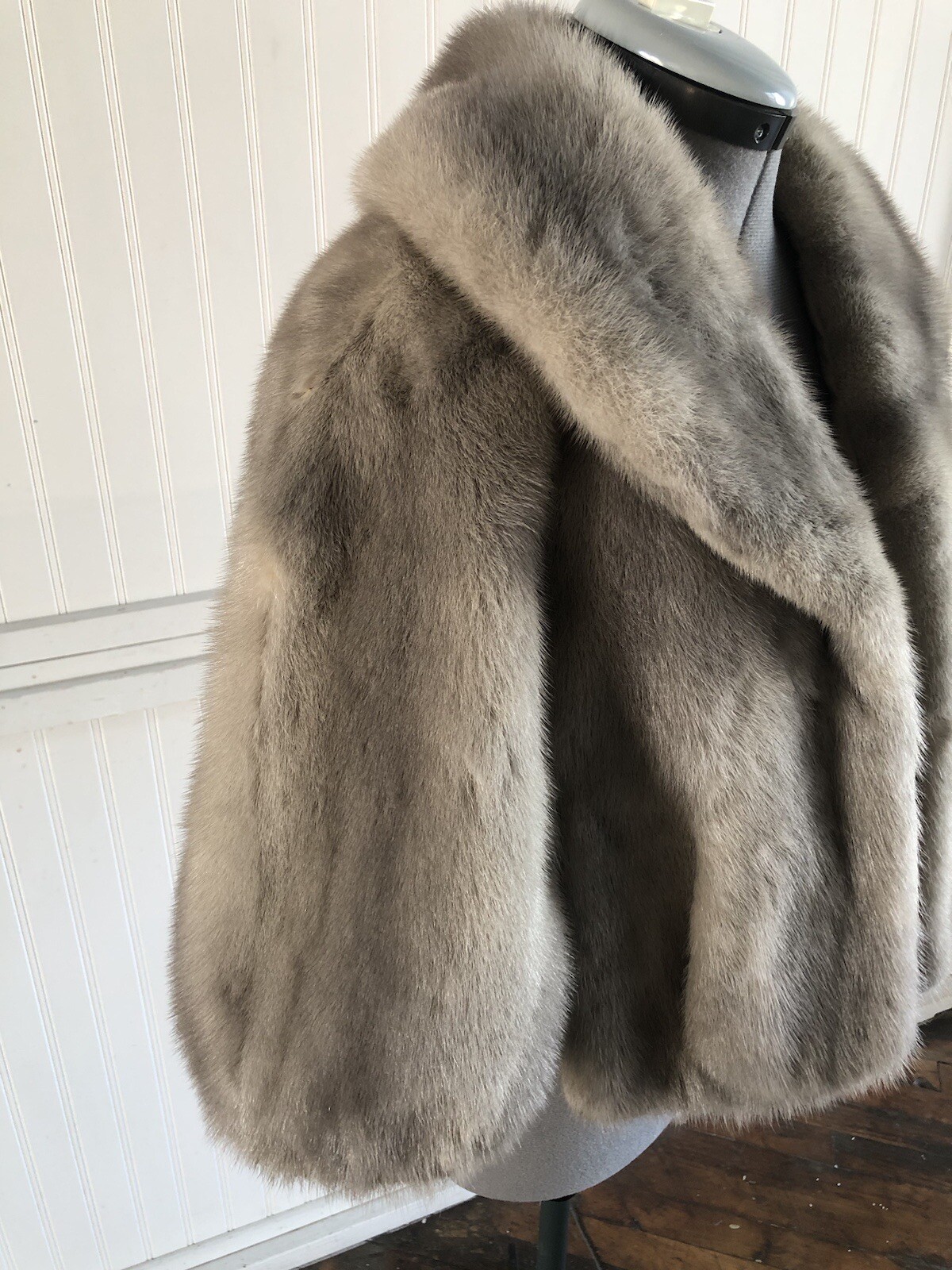 Vintage Cerulean Brand Emba Natural Blue (Gray) Mink Cape/ Stole ...