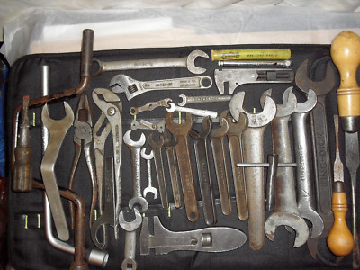 ROLLS ROYCE SPANNERS & WRENCHES CAR TOOLROLL 32 x PCS. GENUINE ROLLS ...