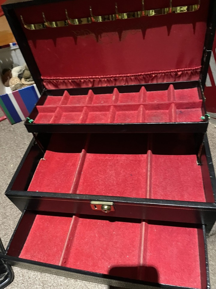 Vintage Mele Jewellery Box Larg Storage Leatherette Black Gold Red USA ...