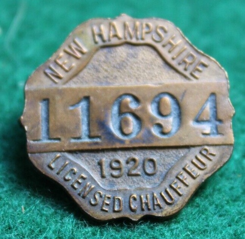1920 NEW HAMPSHIRE CHAUFFEUR / LICENSED DRIVER BADGE LICENSE #11694 ...