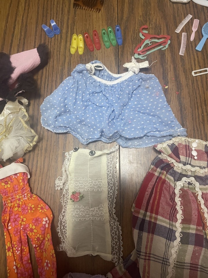Two 1960's Vintage Barbie Dolls With 1960's Doll Box Outfits And ...