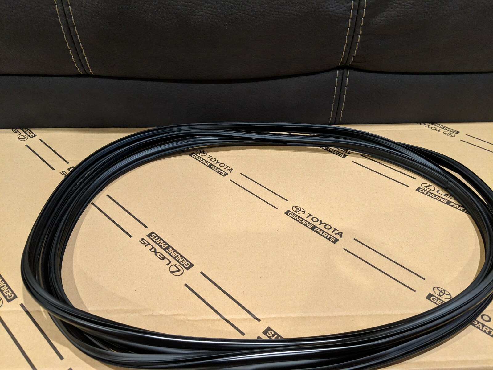 93-98 Toyota Supra Rear Glass Moulding 75573-14210 Genuine Toyota OEM ...