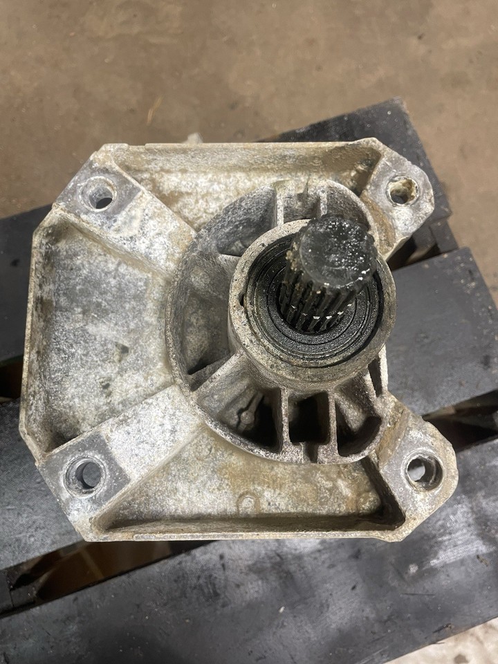 John Deere Gator 6x4 4x2 Rear Axle Housing Assembly VG11202 M119715 | eBay