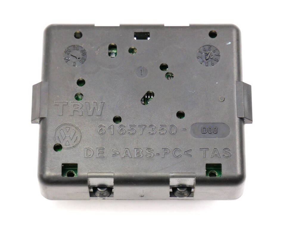 MultiFunction Steering Wheel Module ECM 05-10 VW Jetta Rabbit MK5 1K0 ...