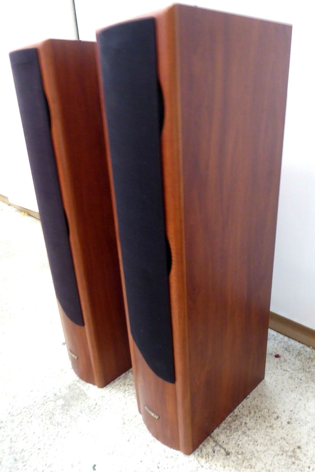 PAIR JENSEN QX 30 TIMBER LAMINATED SPEAKERS 150 WATT- NICE CONDITION ...