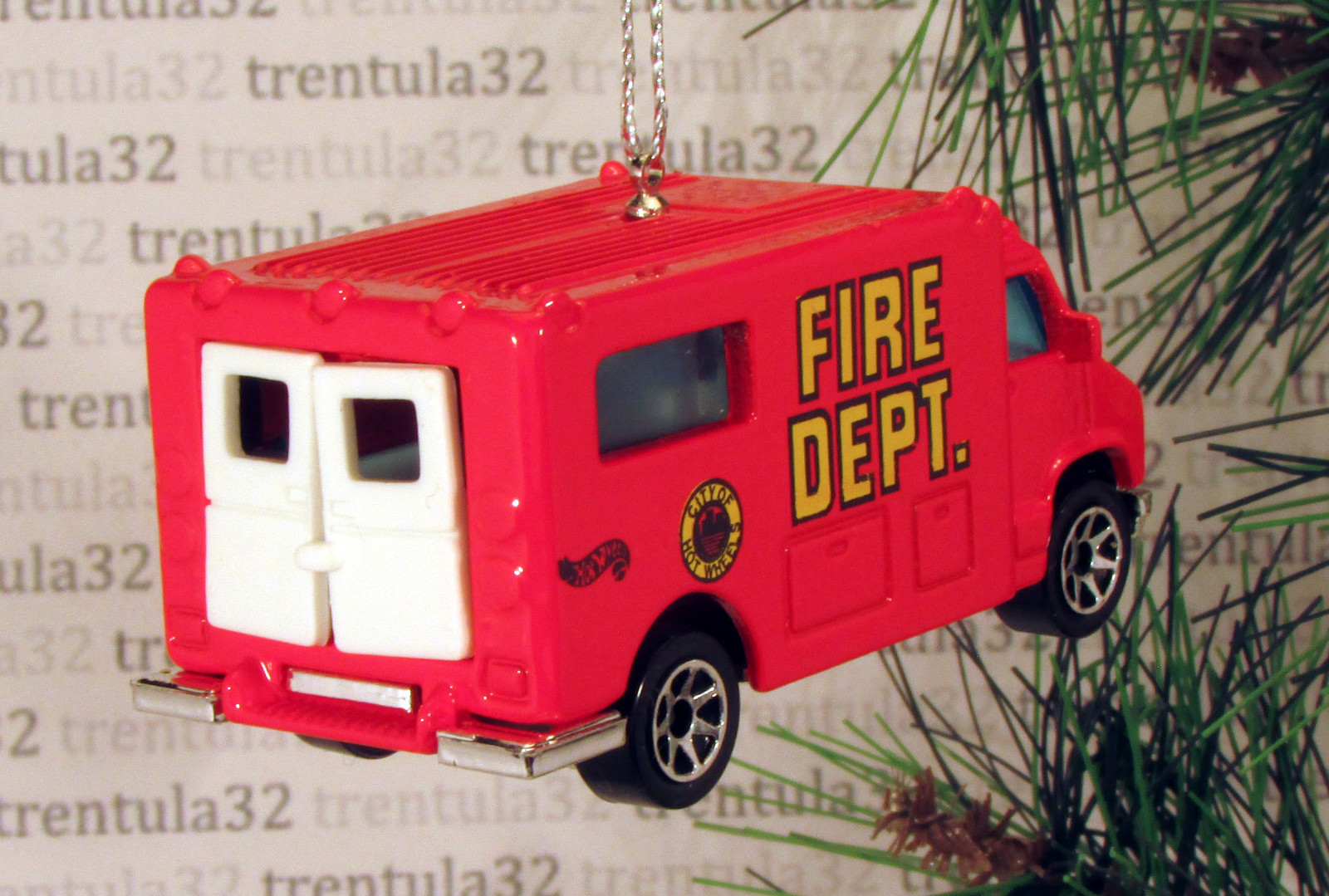 FIRE DEPT. AMBULANCE PARAMEDIC RED BLUE TRUCK CHRISTMAS TREE ORNAMENT ...