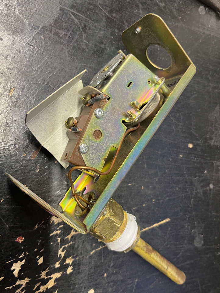 HONEYWELL L4006A 1009 AQUASTAT high limit Boiler Water Heater control 3 ...