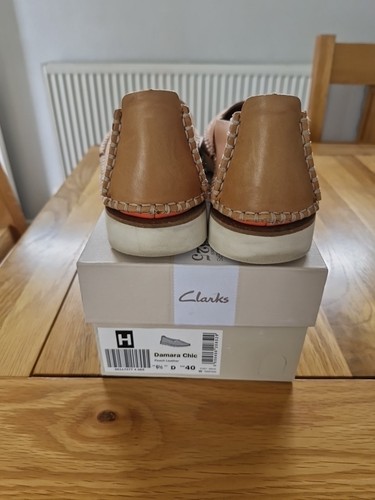 Clarks Peach Leather Casual Shoes. 6.5 D Fitting Very Good Condition ...