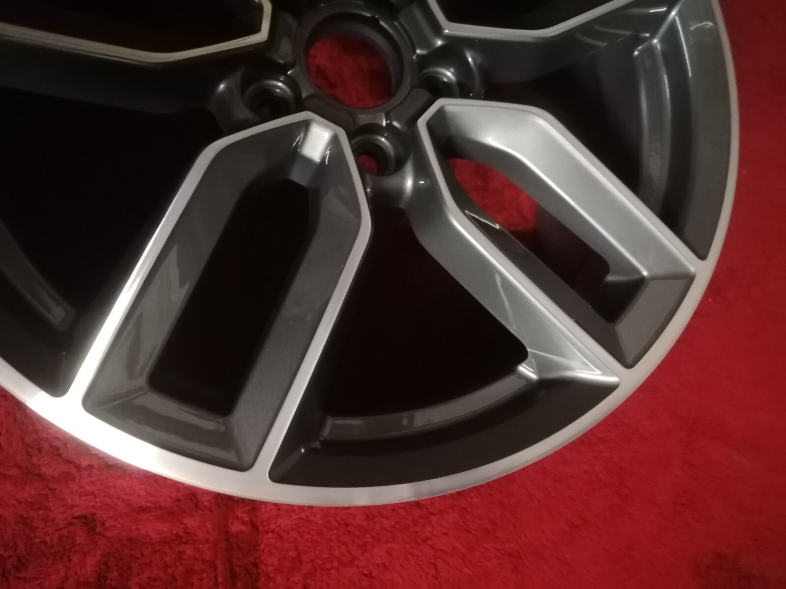 Audi S3 Alloy Wheel 8V0601025M 18 “ Unmarked 8v Genuine Diamond Cut ...