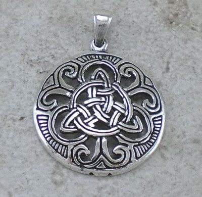 EXOTIC .925 STERLING SILVER CELTIC TRIQUETRA KNOT PENDANT style# p1060 ...