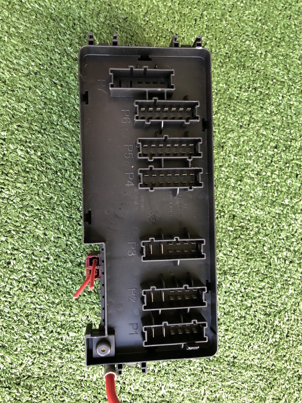 06-13 Mercedes W251 R350 GL450 ML550 Rear Relay SAM Fuse Box 1645403372 ...