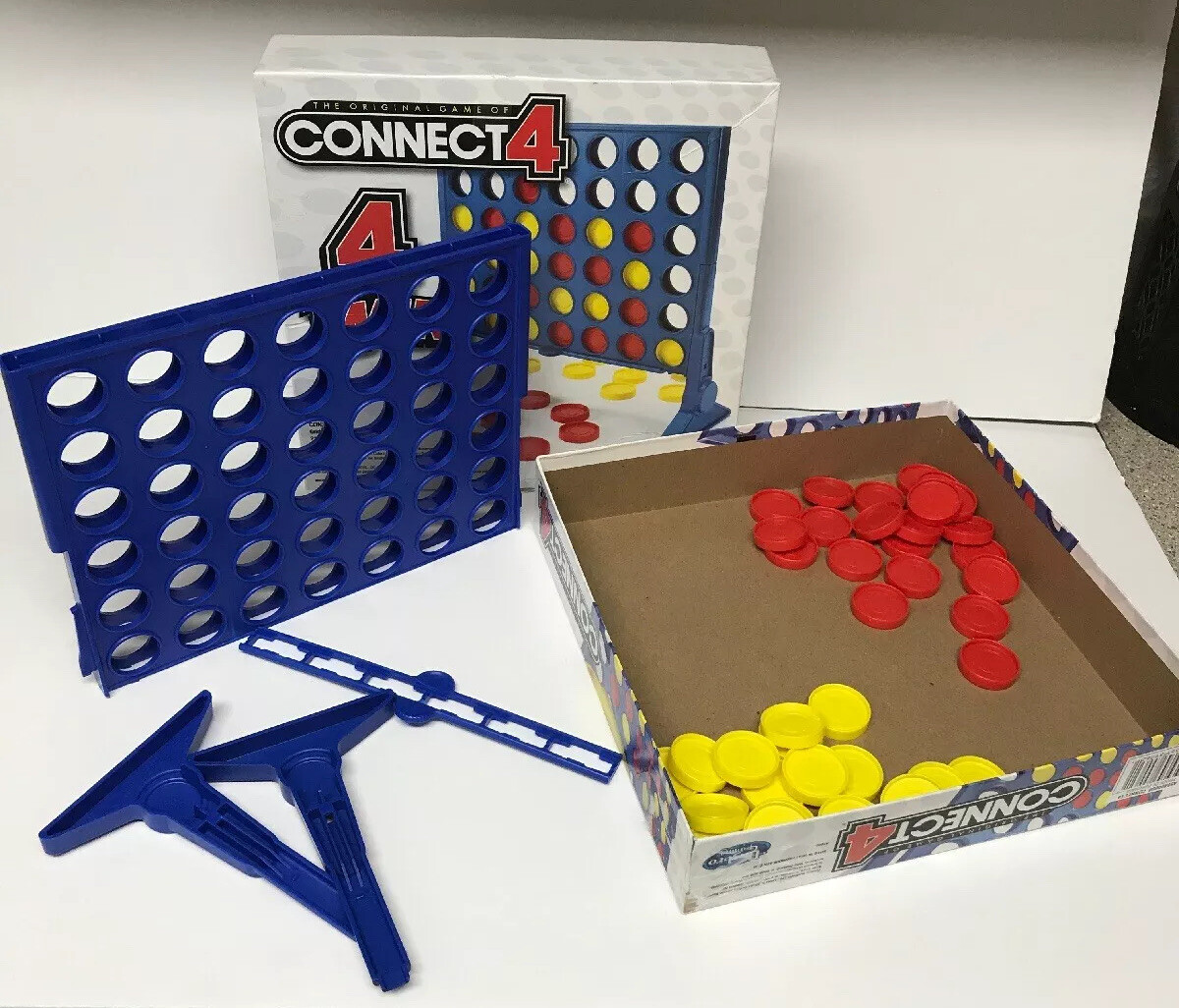 Hasbro ORIGINAL GAME OF CONNECT , 2 players Age 6+ | eBay