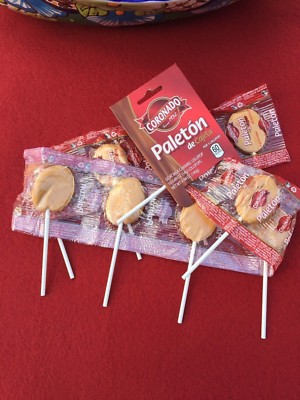 MEXICAN CANDY - CORONADO PALETON DE CAJETA (CARAMEL LOLLIPOPS) 10 PCS ...
