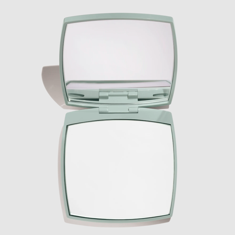 Chanel Codes Couleur Limited Edition Miroir Double Facettes 131 ...