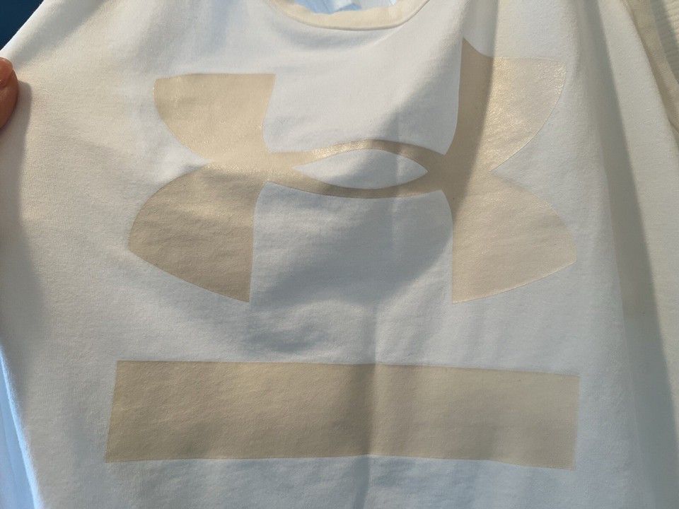 Under Armour White Loose HeatGear Racerback Tank Top (Size L) - Worn ...