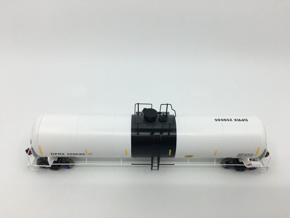 HO ScaleTrains Deep Rock Trinity 31K Gallon Crude Oil Tank Car DPRX ...