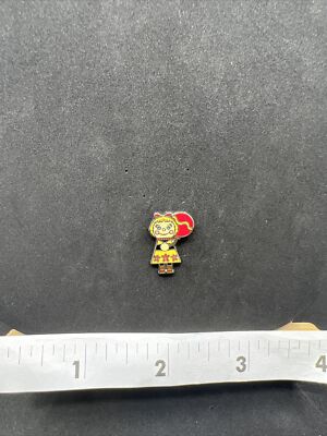 IT'S A SMALL WORLD GIRL PIN Disneyland Tiny Kingdom 2nd Edition Series ...