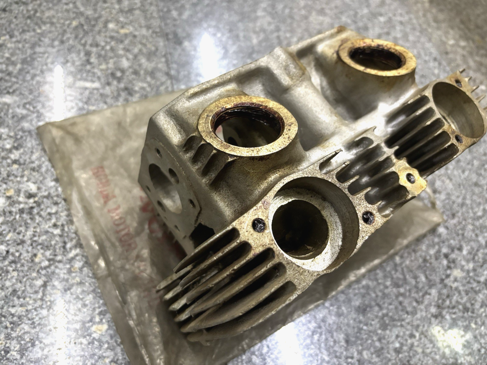 Honda 1968 CB175 CB175-K0 CL175 CL175-K0 Cylinder Head NOS Genuine ...